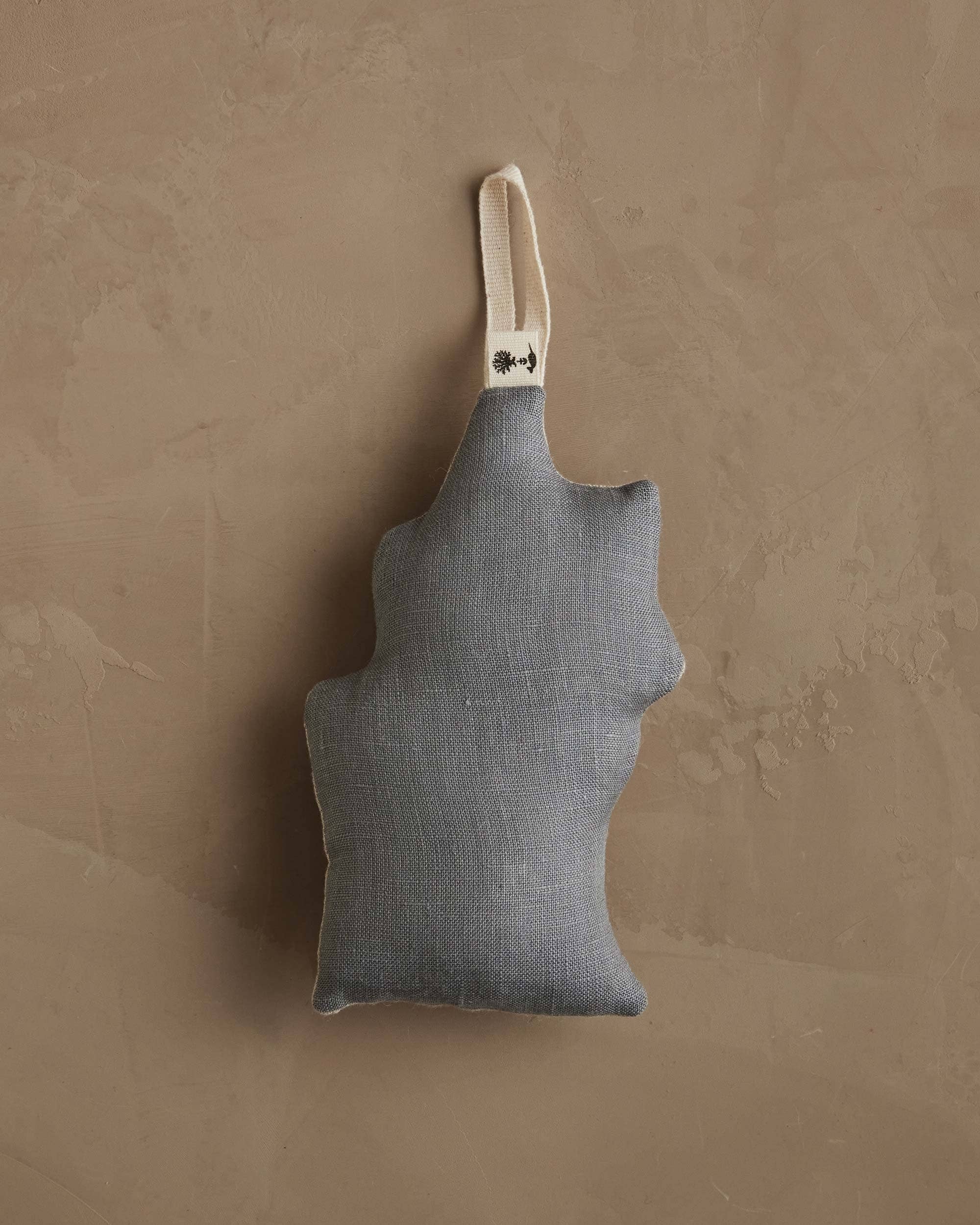 Stella Tribeca | Holiday | Christmas Donkey Ornament